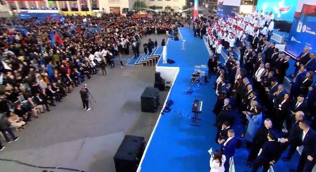 Nis fushata zgjedhore e PD-së/ Berisha dhe demokratët mblidhen në ... Nis fushata zgjedhore e PD-së/ Berisha dhe demokratët mblidhen në ...